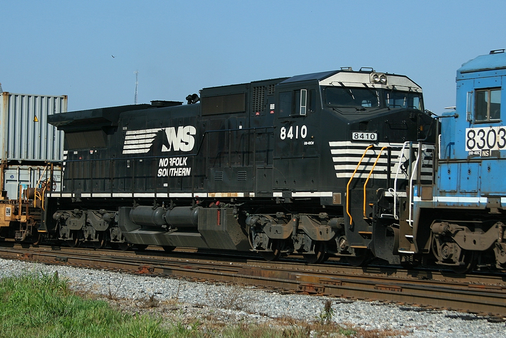 NS 8410